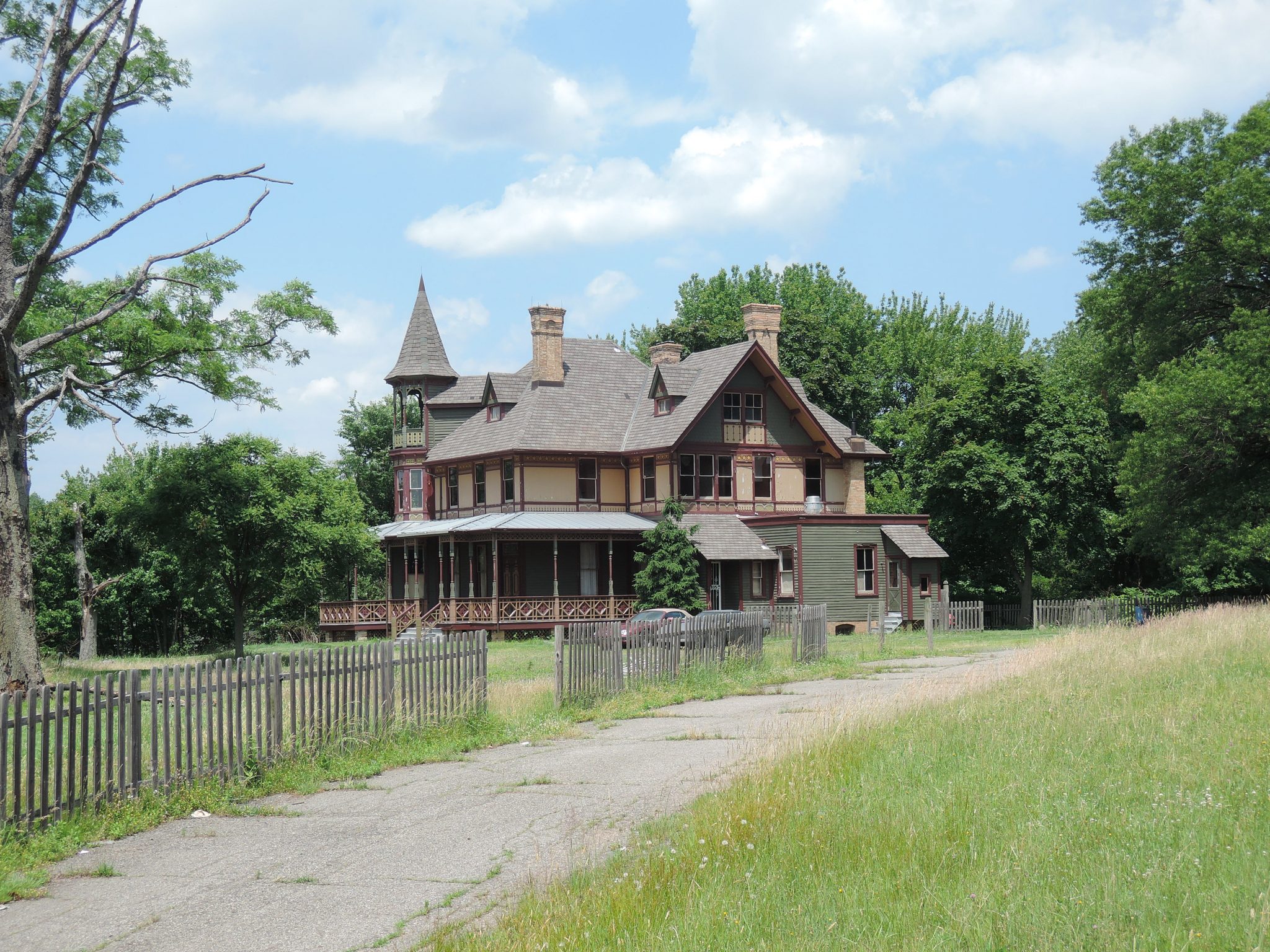 The Kreischer Mansion: Staten Island's Haunted Jewel - Haunted ...